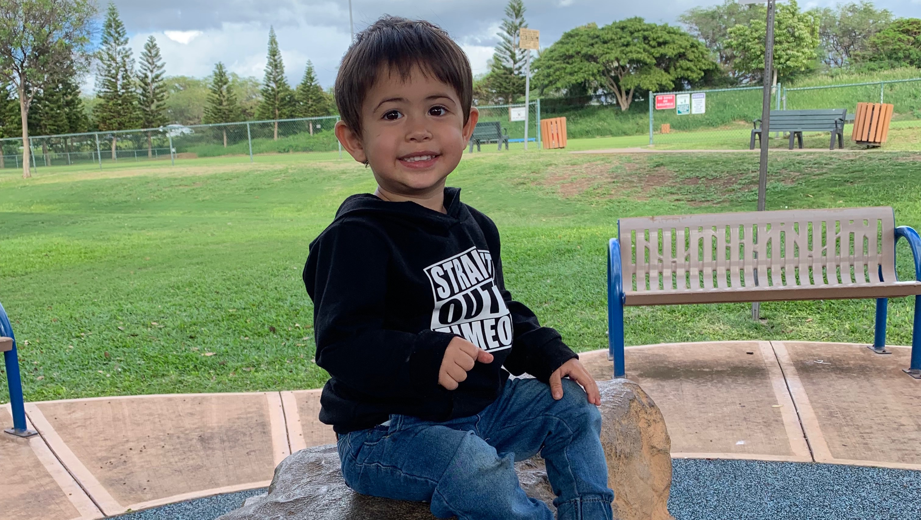 Fundraiser for Chevis Castillon by Lara Iwankiw : Kia'i