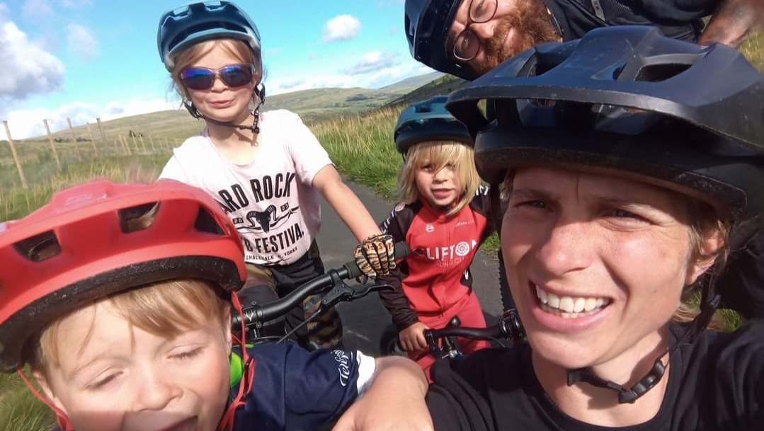 Fundraiser for Louise Golec by Petrina booth : The Golec family