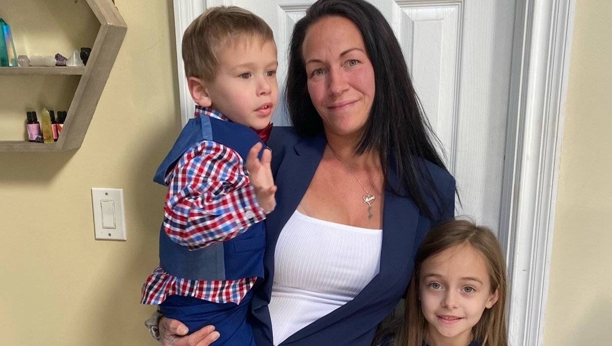 Fundraiser for Lyndsay Horvath by Robin Short : Support the Horvath Family