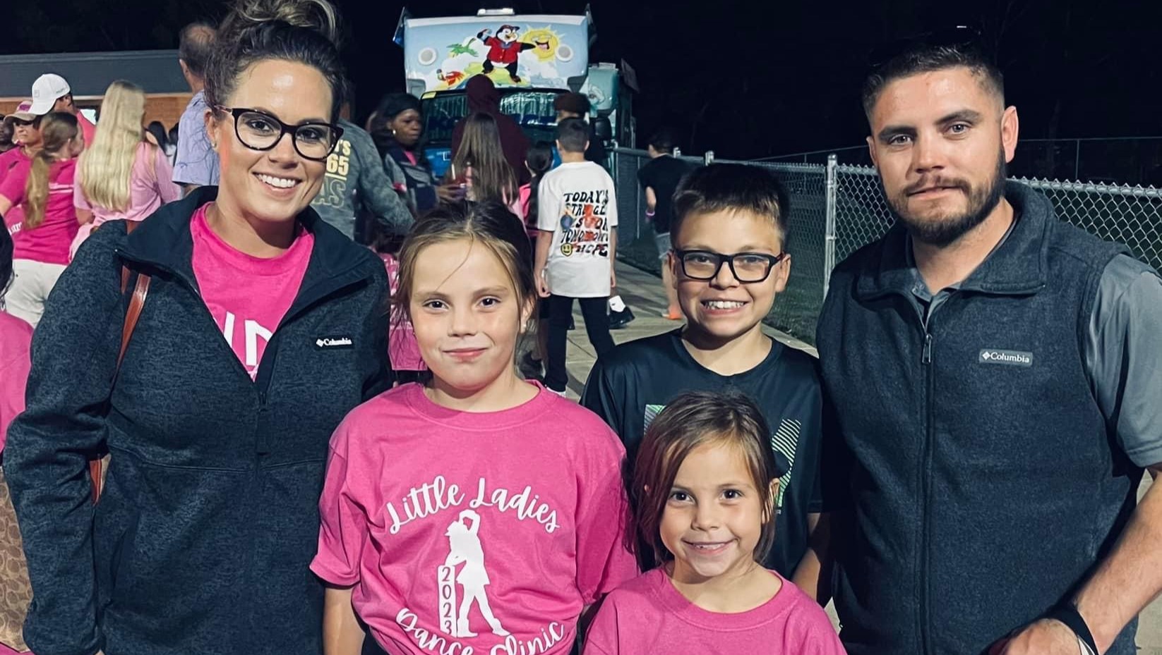 Fundraiser for Nicole Newhoff by Jackie Gast : Nicole Newhoff and family