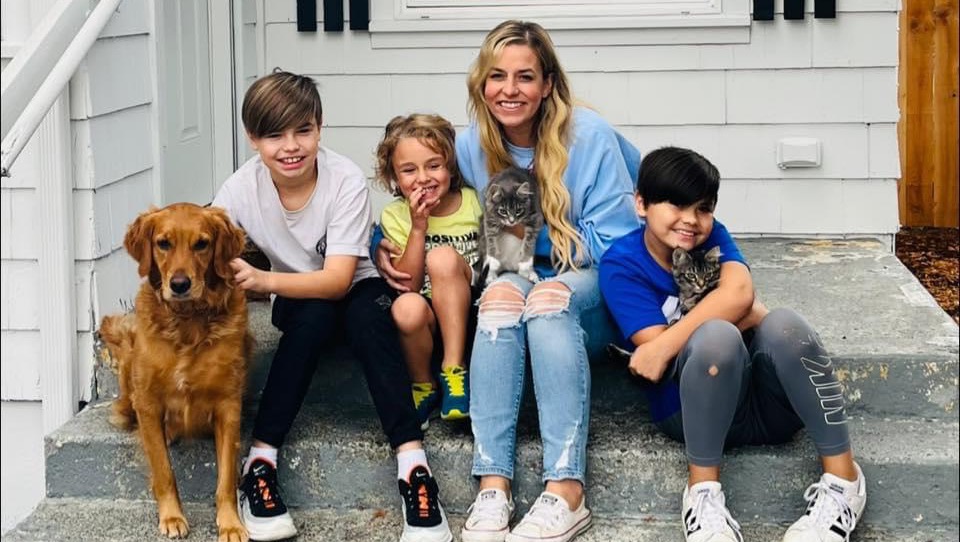Fundraiser by Laura Gibson : Thompson family