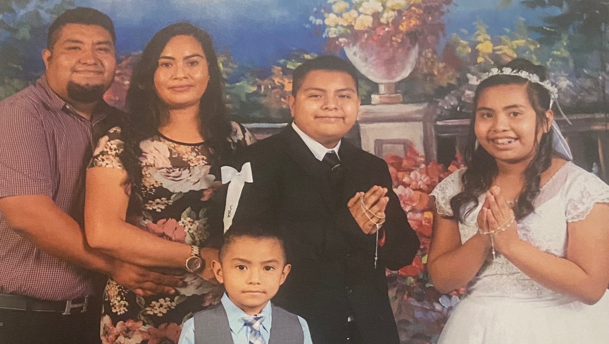 Fundraiser by Edgar De La Rosa : Funeral for Margarita Priego