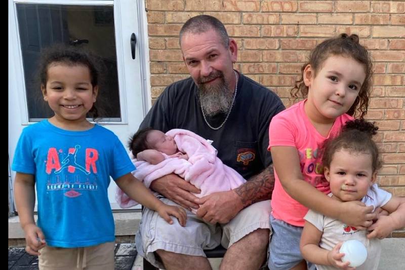 Fundraiser for Amber Riley by Tarah Rivers : Help put their Father to Rest