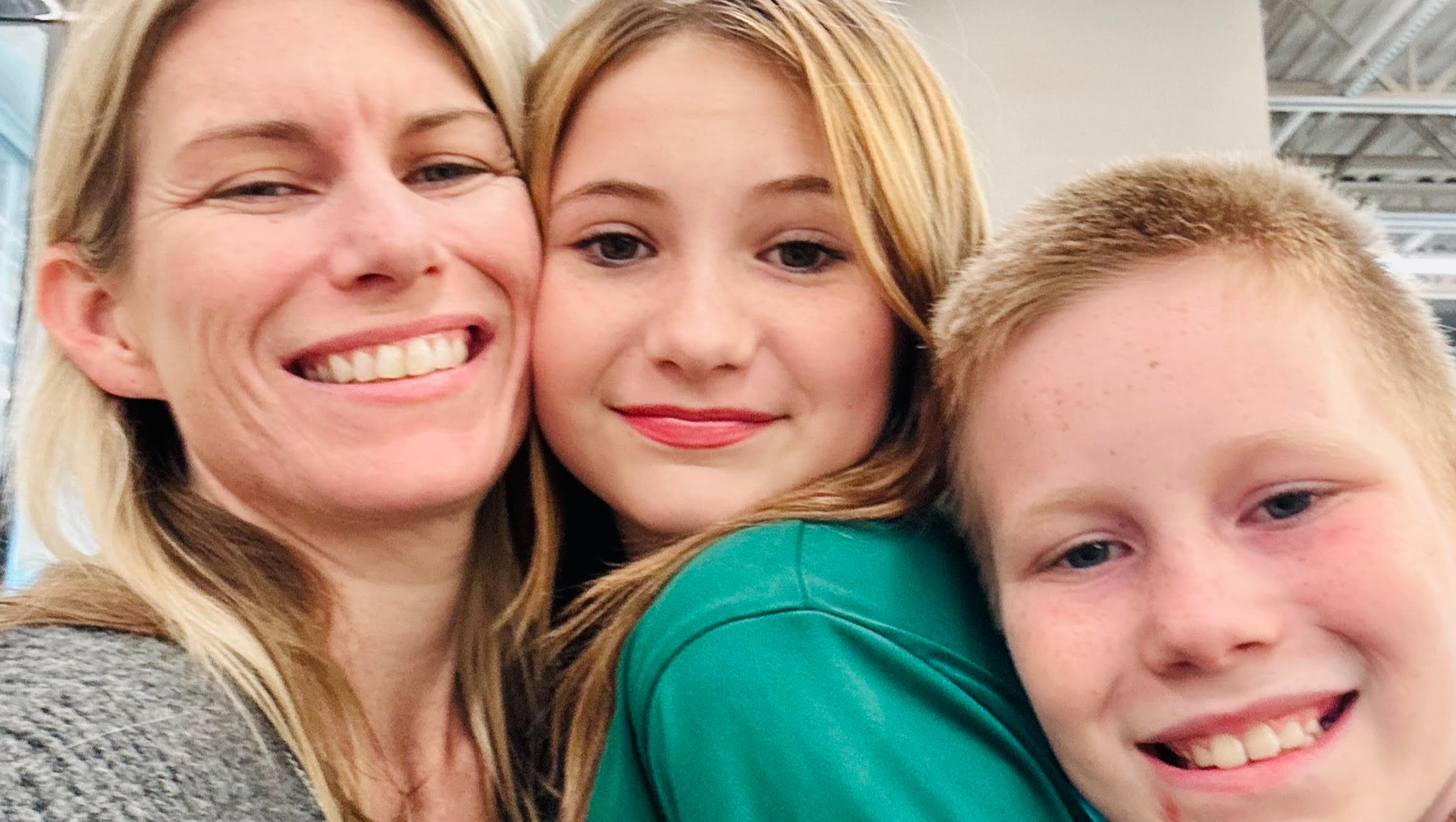 Fundraiser by Sara Deatherage : Single mama, 2 kiddos and 2 service ...