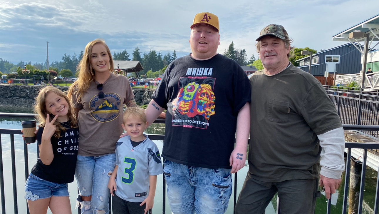 Fundraiser by Amber Wakefield : Dads car stolen on Christmas