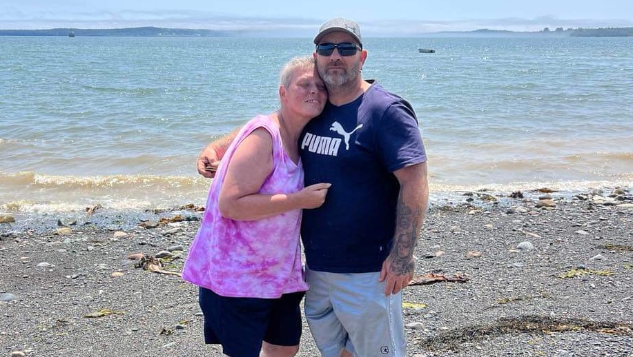 Fundraiser by Robert Morehouse : April Leonard
