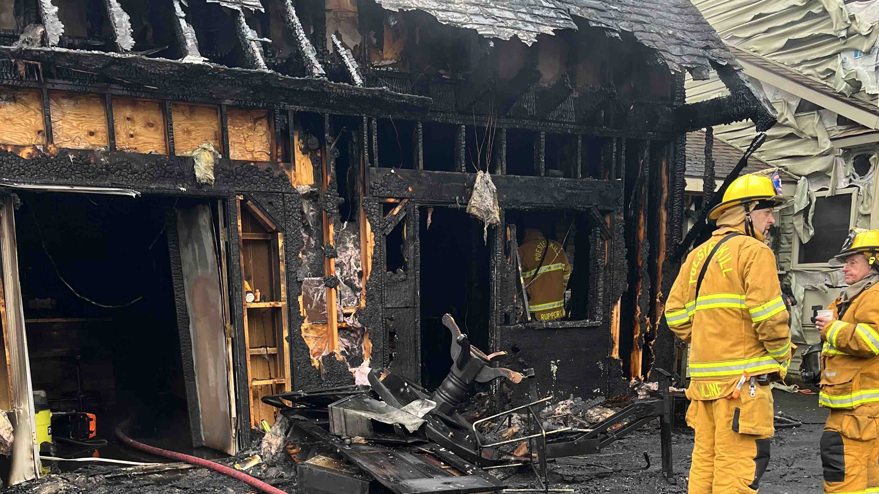 Fundraiser for Robert Guyer by Dylan Guyer : Christmas day structure fire