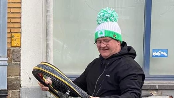 Fundraiser for Gareth Gibbons by Barry Rogers : Irish cyclo-cross ...