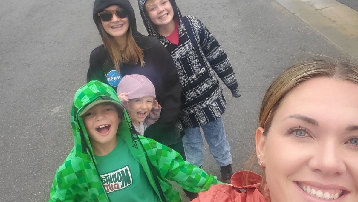 Fundraiser for Madison Holt by Cassie Bowcut : Help Madi’s Family Rebuild
