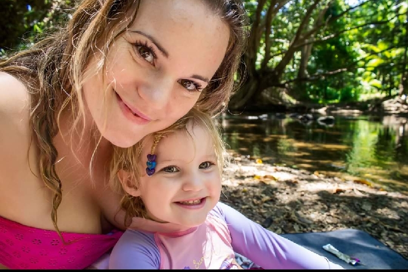 Fundraiser for Sarah Corrine by Emilie Holt Niklassen : Single mother ...