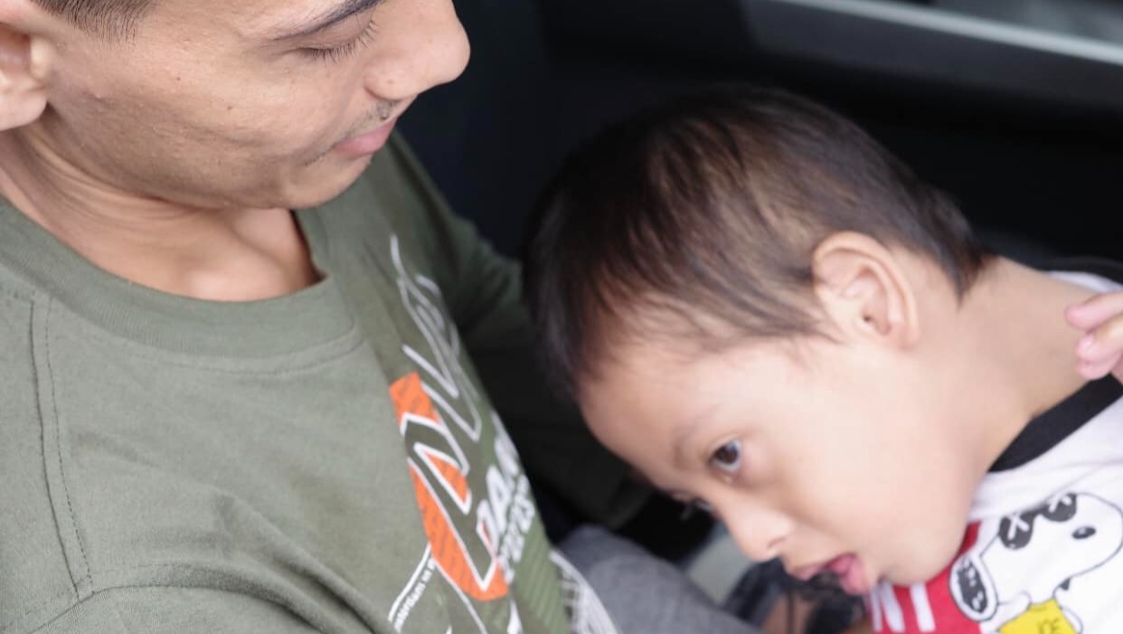 Fundraiser by Melissa Banham : Helping hands for Agus and Rafah
