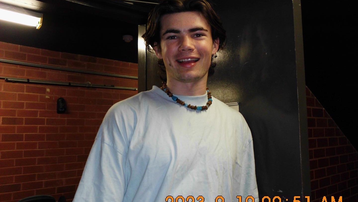 Fundraiser by Felix McLeod : Young Actor pursuing acting in Prague