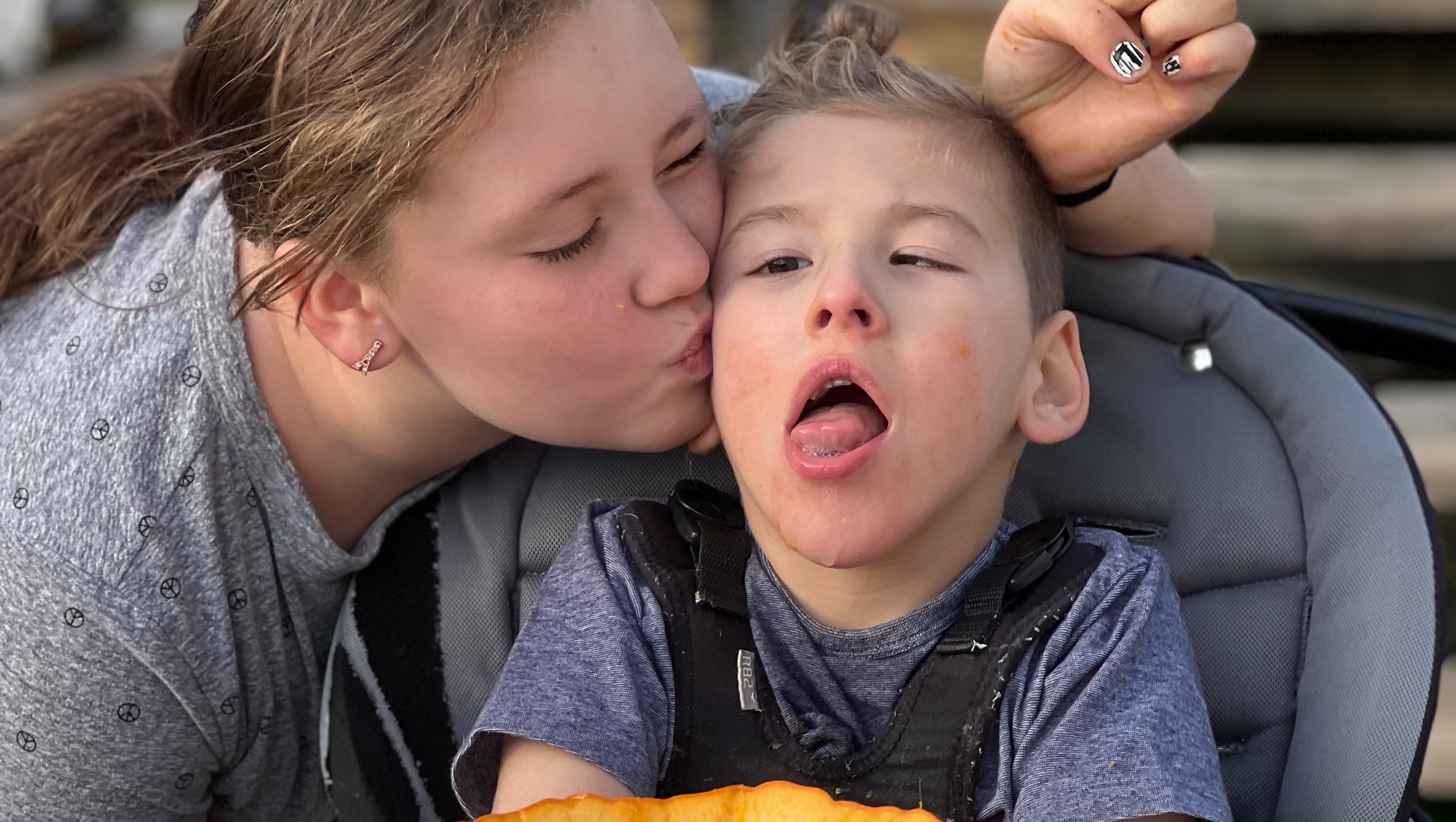 Fundraiser by Stephanie Benson : This single parent family get through ... Fundraiser by Stephanie Benson : This single parent family get through ...