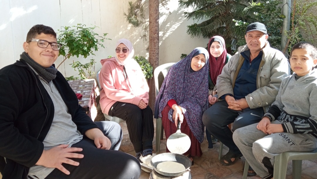 Fundraiser by Yacoub Mohammed : Help to Safe my Family to Escape the ...