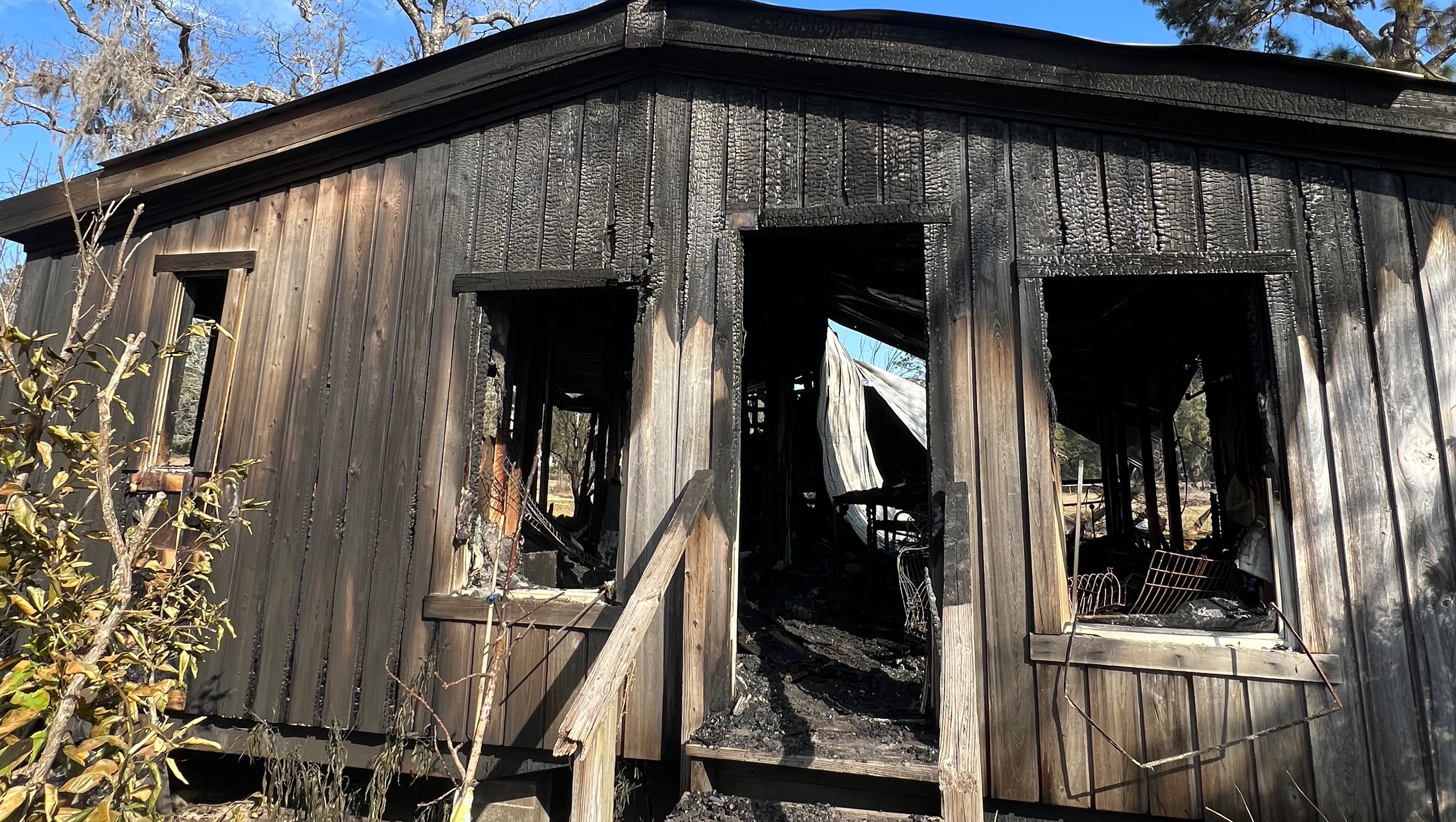 Fundraiser for Christopher Chapman by Gavin, Zenna Hall : Rebuild home