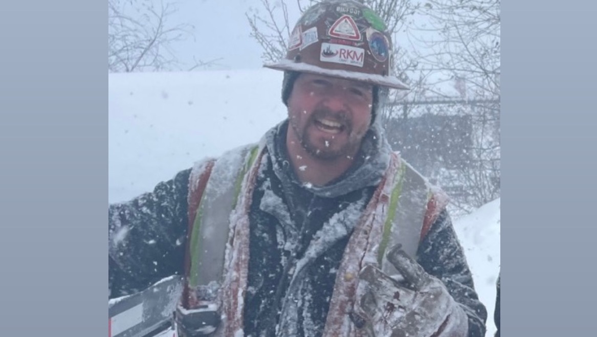 Fundraiser for Robert Tozer by Garrett Ewasiuk : Bobby & Kristy