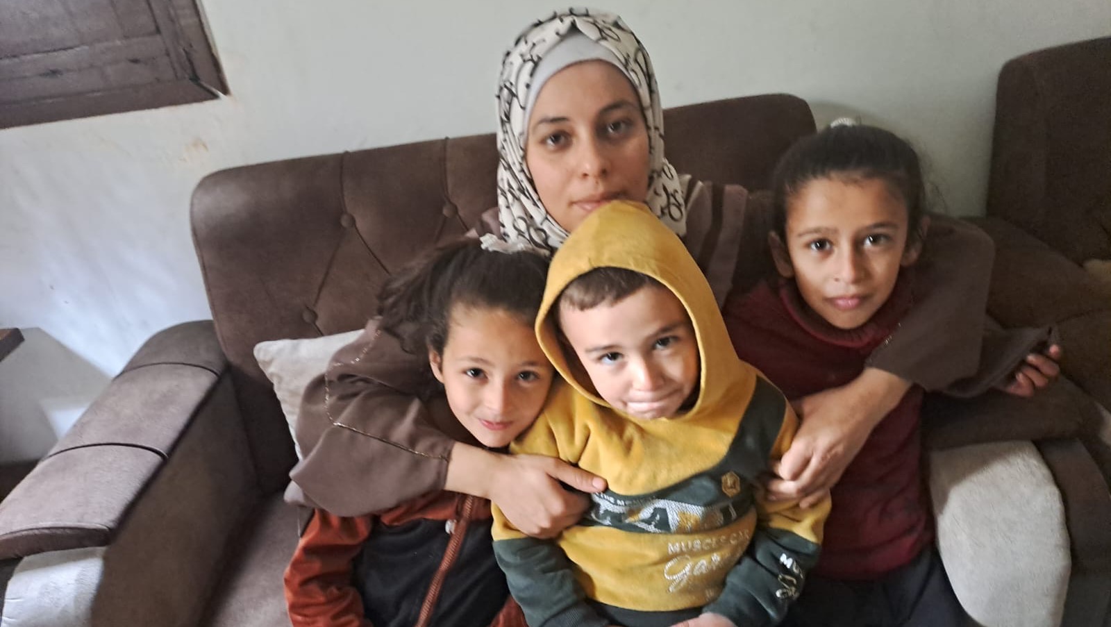 Fundraiser by Amena Awad : Donate so Rewaa can buy food, water ...