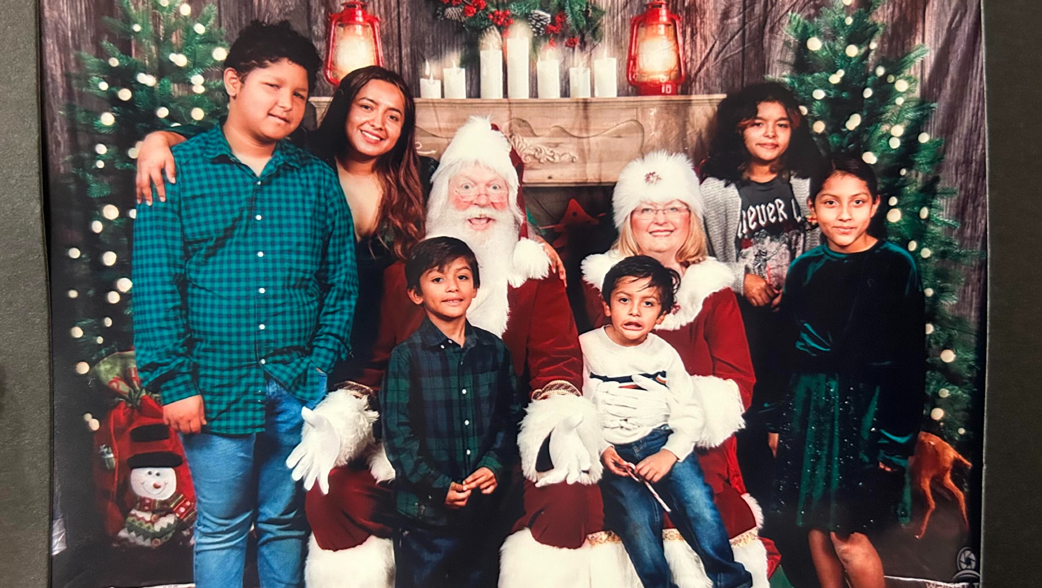 Fundraiser by Holly Holcomb : A Family in Need