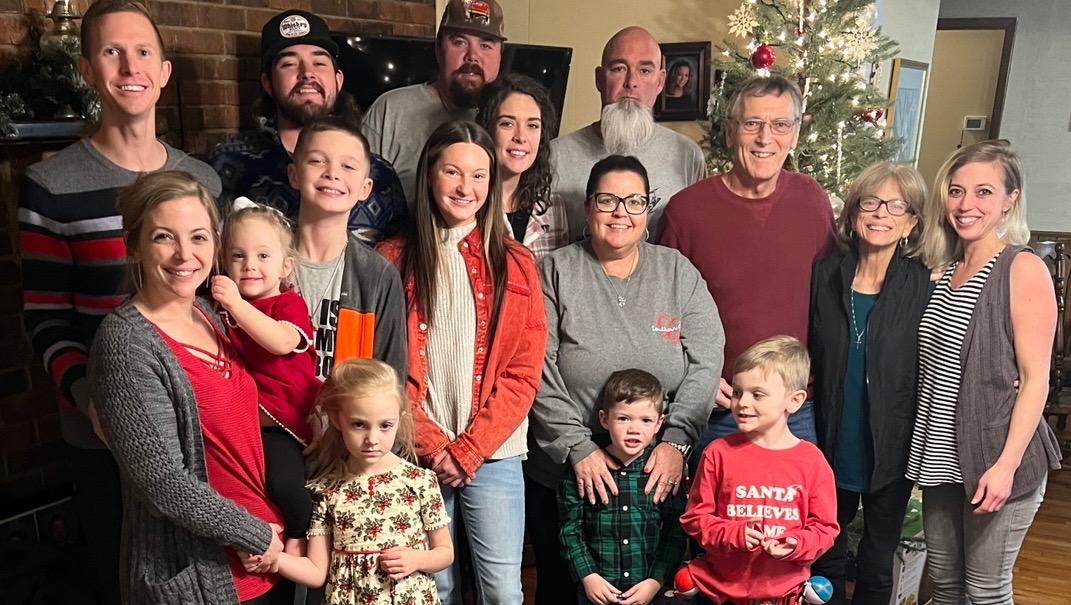 Fundraiser for Debbie Trapp by Kim Fisher : Don Trapp ski injury fund