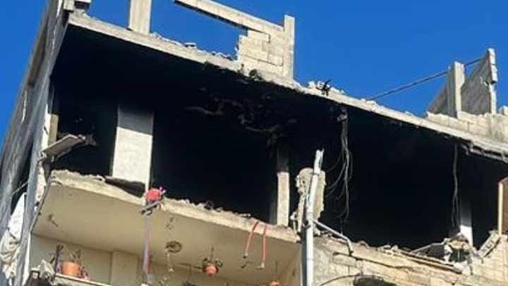 Fundraiser for El sayed Hussein by Alaa Zaqout : Helping my family get a safe place