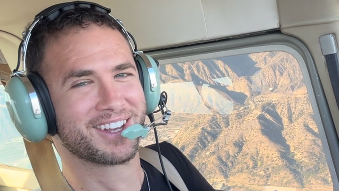 Fundraiser by AJ Velichko : Help Ukrainian refugees