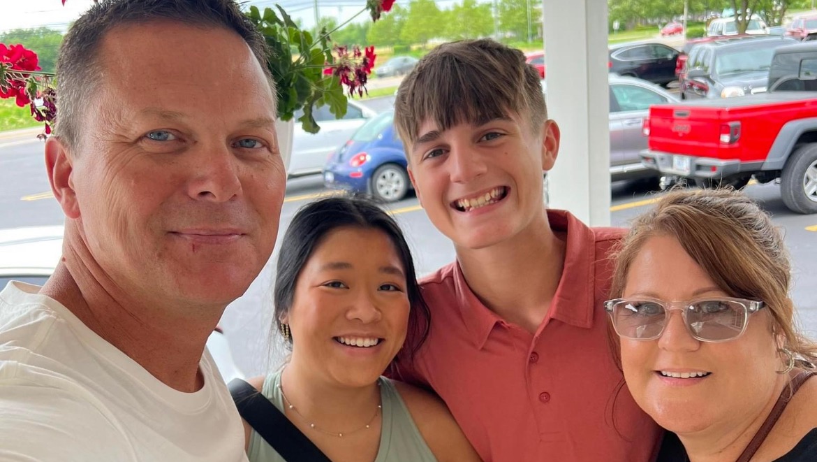 Fundraiser for Cindy Weaver by Nicole Fruchey : Dewayne’s Road to Recovery