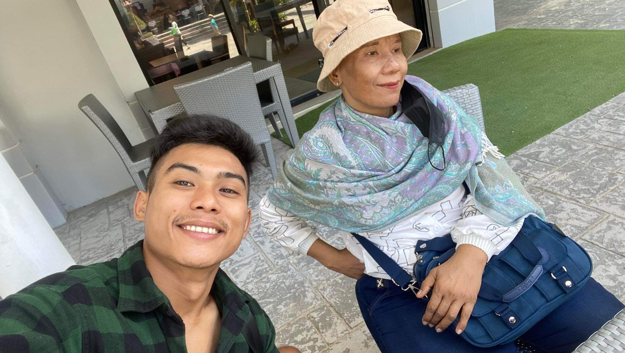 Fundraiser for Bryan Richards by Robert Biter : My Mom and hero: Mrs. Yee Yee Myint to beat Cancer