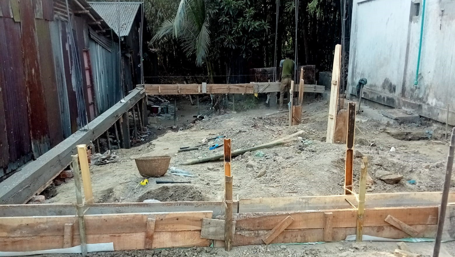 Fundraiser for Nazma Ali by Atik Ali : A house for a family in need