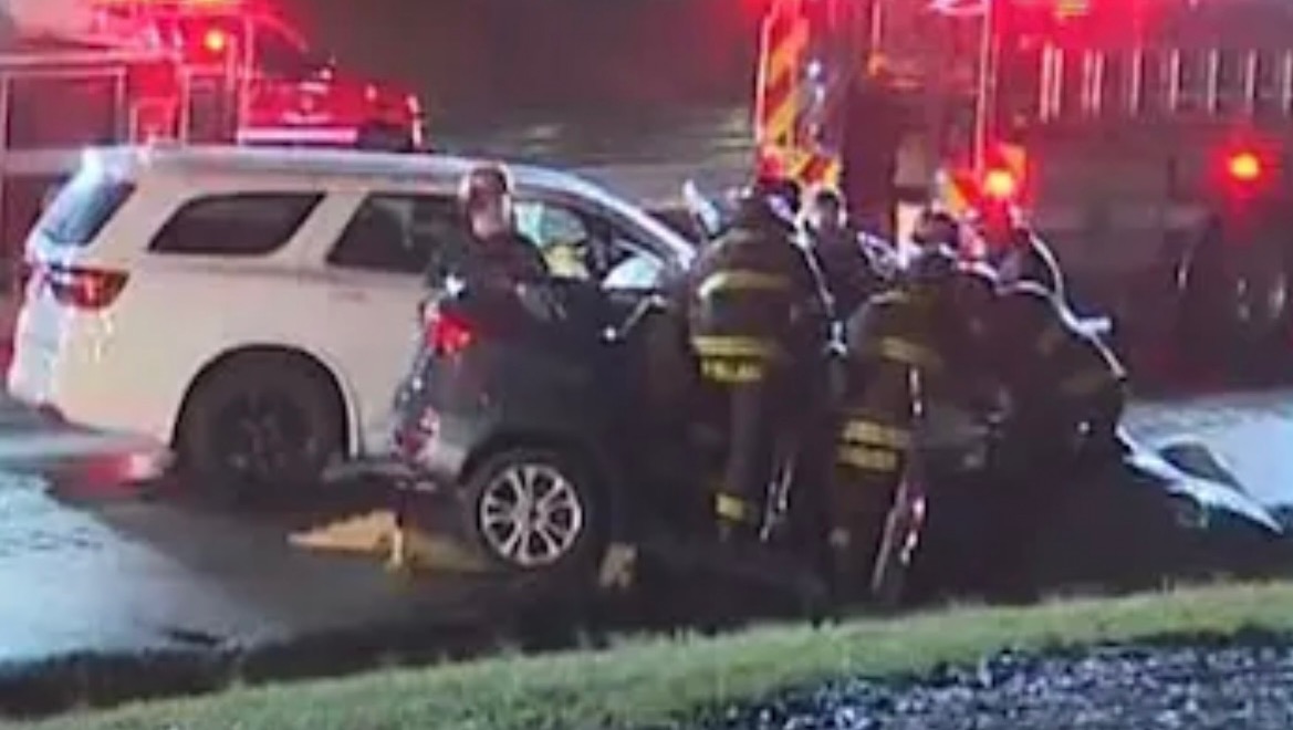 Fundraiser by Angela Overton : Car crash-Single mom-Need Help Please