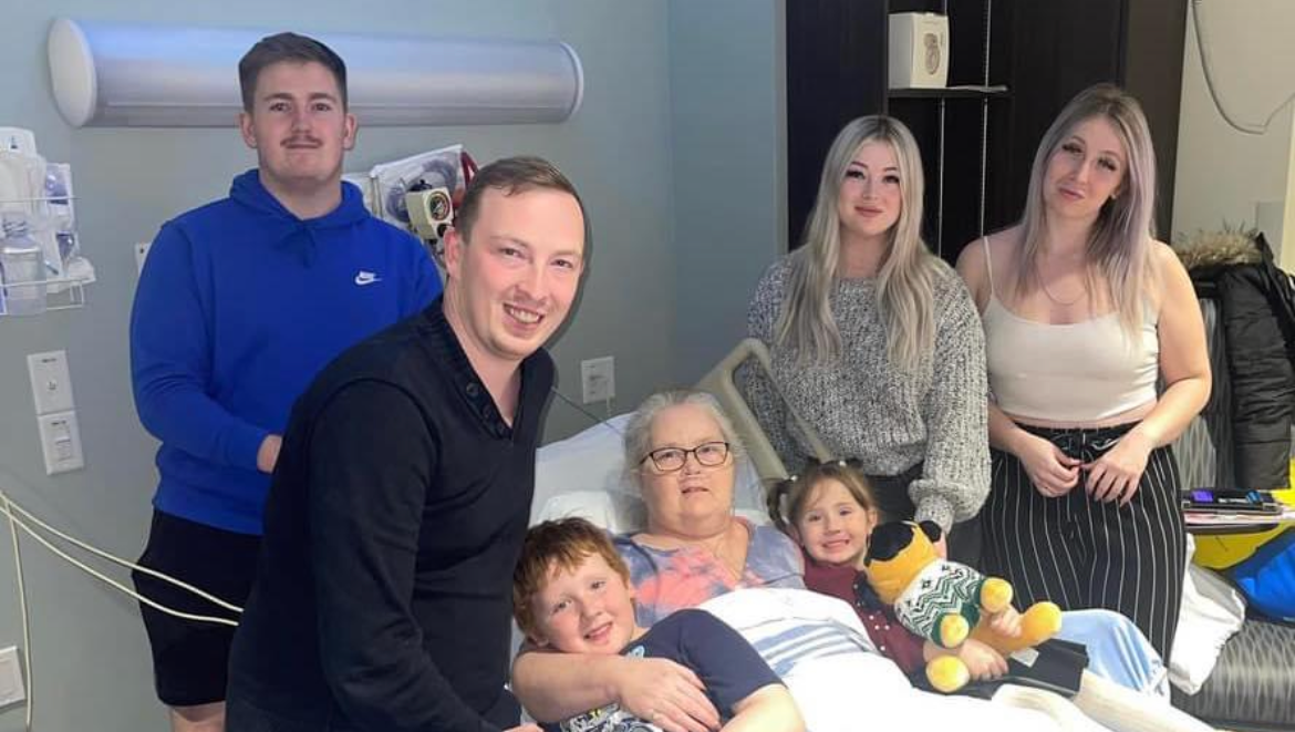 Fundraiser for Chris Grayley by Matthew Deane : Rhonda Novosel