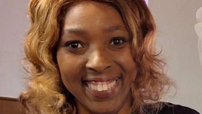 Fundraiser by Iris Robinson : Me with my bills and living expenses