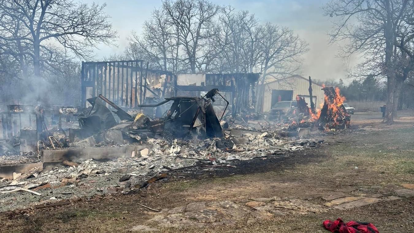 Fundraiser by Kelly Hammack : Swar family fire fund