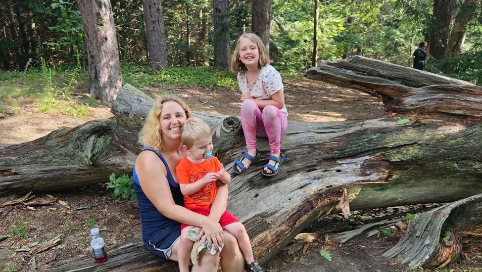 Fundraiser by Laura Burdin : Cremation and help for family