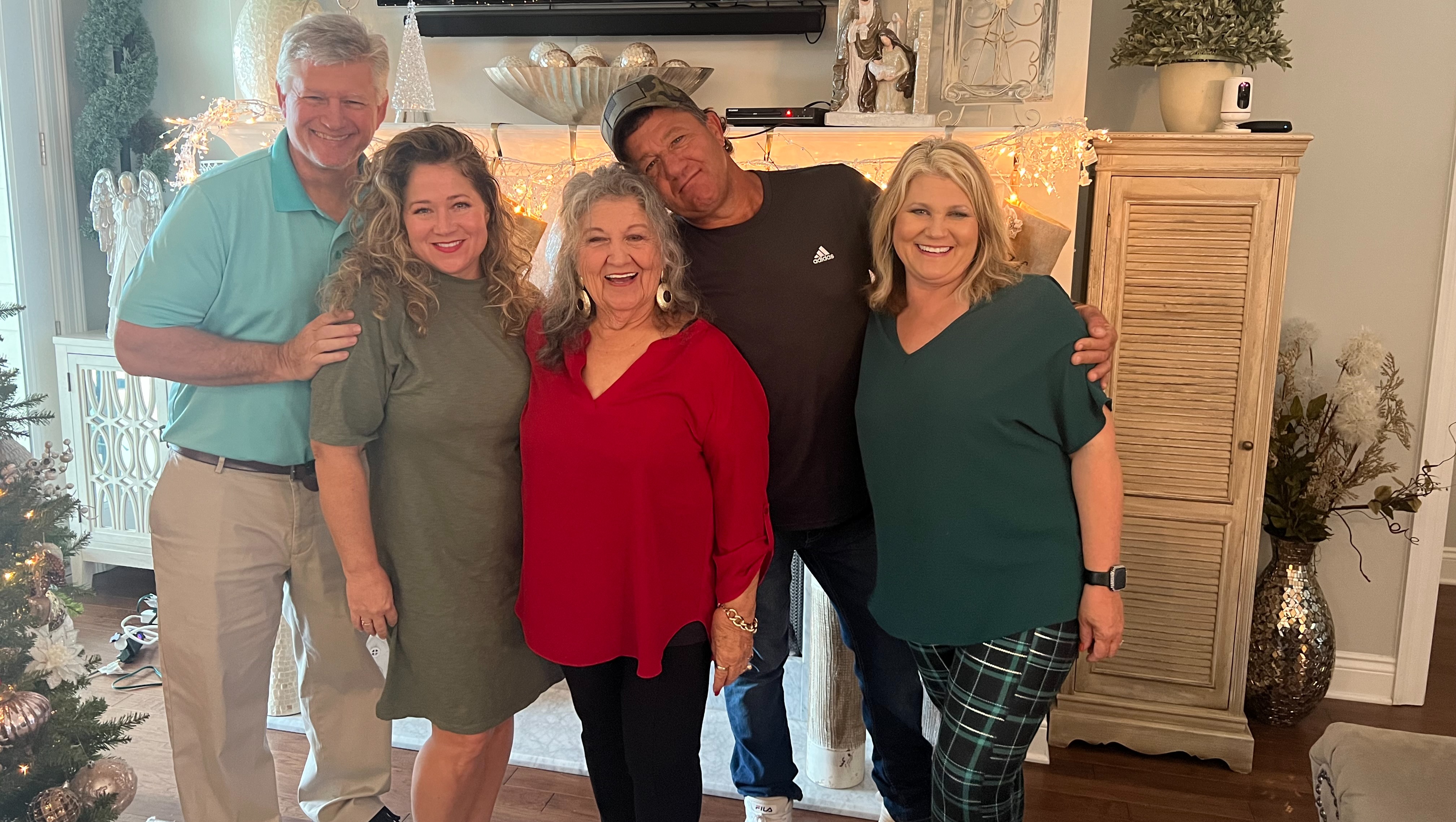 Fundraiser for Chet Rogers by Melanie Bruce : Chet Rogers (black shirt)