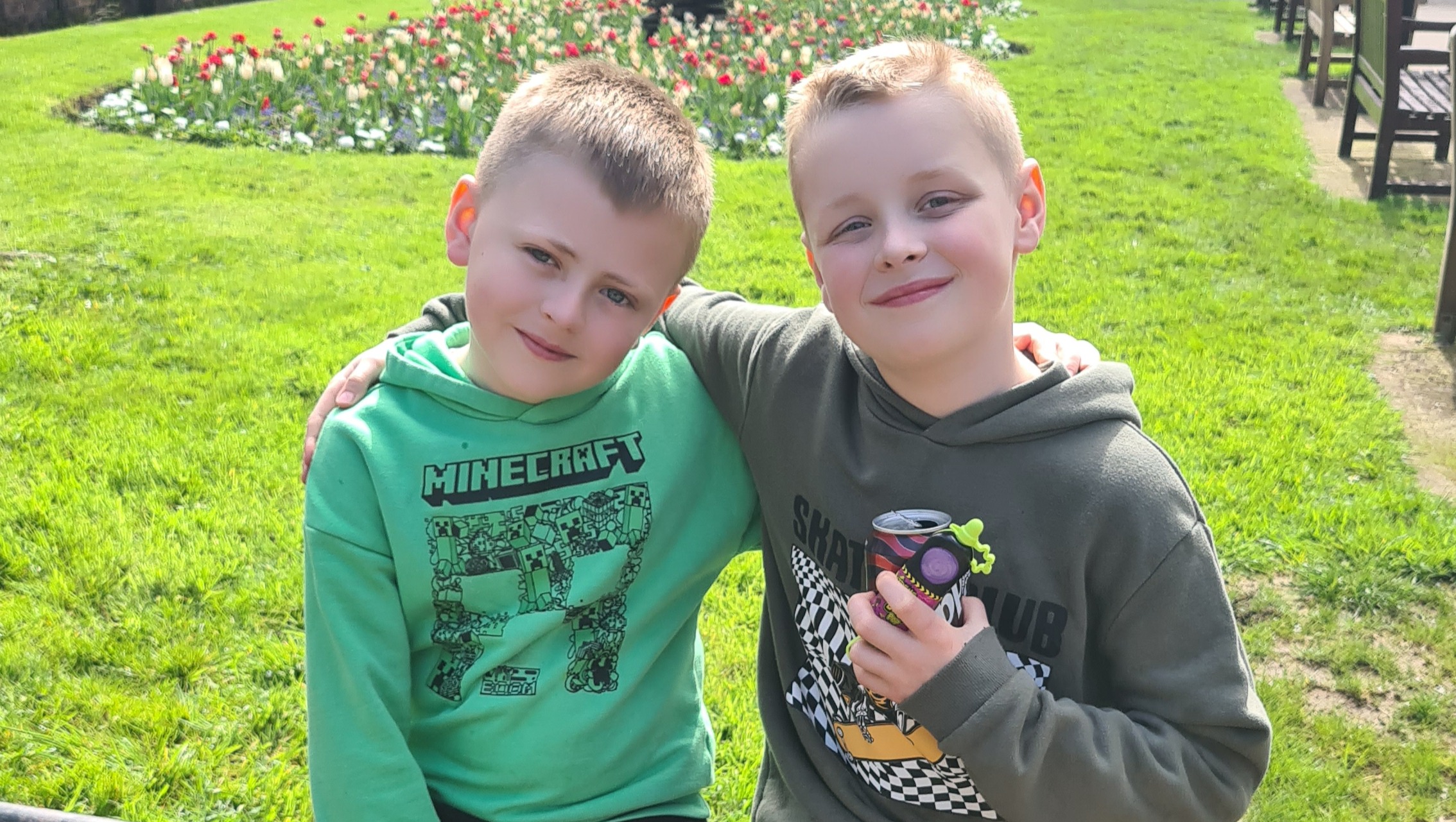 Fundraiser by Jenna Williams : Lance and Jake running 2k for Twyn School