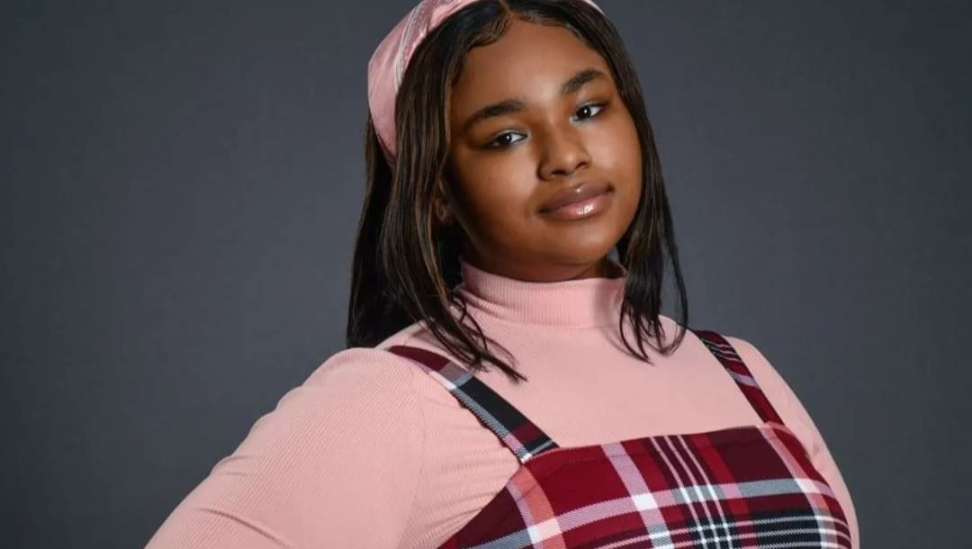 Fundraiser by Sabrina Hinton : Sabrina's Study Abroad Experience