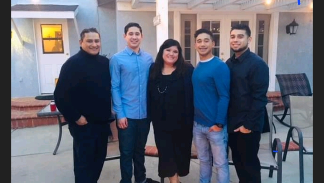Fundraiser by Lisa Kruse : The Robles Family