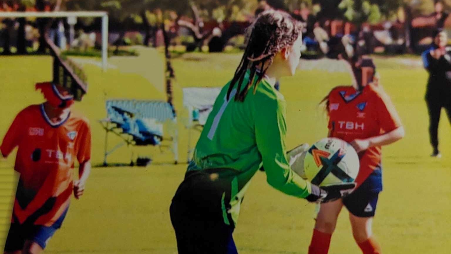 Fundraiser for Stacey Bullock by Sian Tiltman : Help EVELYN kick goals ...