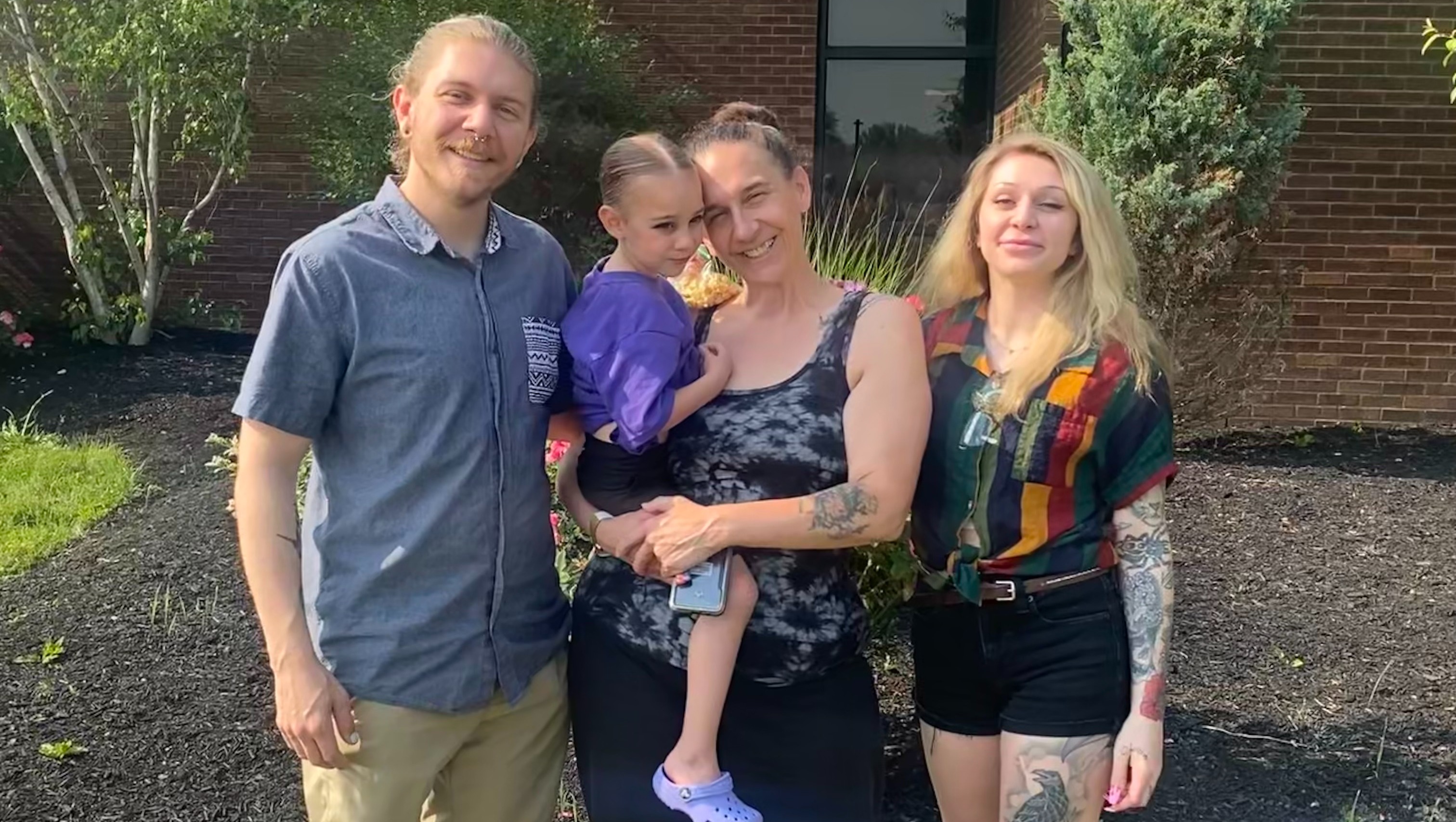 Fundraiser for Cassandra Brandon by Randi Dawson : Julie Brandon