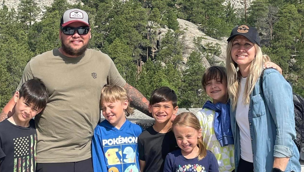 Fundraiser by Katie Noe : The Lee Family