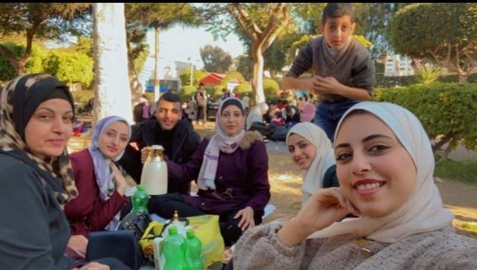 Fundraiser by Rasha Uthman : Help Nisreen's Family Survive in Gaza