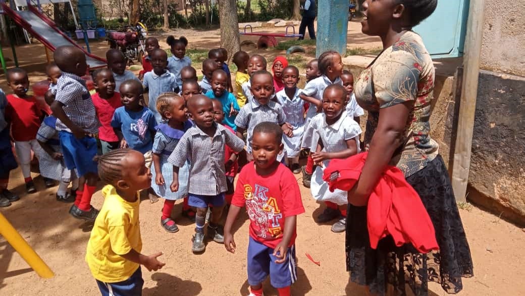 Fundraiser by Sarah Gladwin : Flo's First Trip to Kenya!