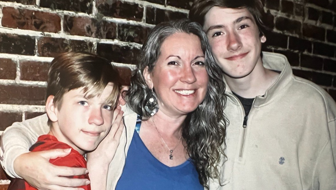 Fundraiser by Colleen Mix : Single Mom Rideshare Driver Moves Toward ...