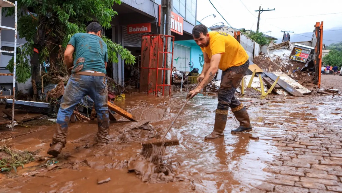 Fundraiser by TAYSHA SOUZA : PLEASE SOUTH OF BRAZIL NEEDS OUR HELP!