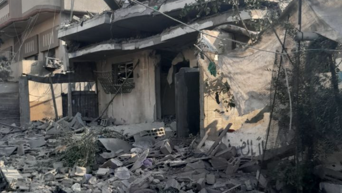 Fundraiser by Mostafa Farahat : Help Maryam family to get a safe refuge ...