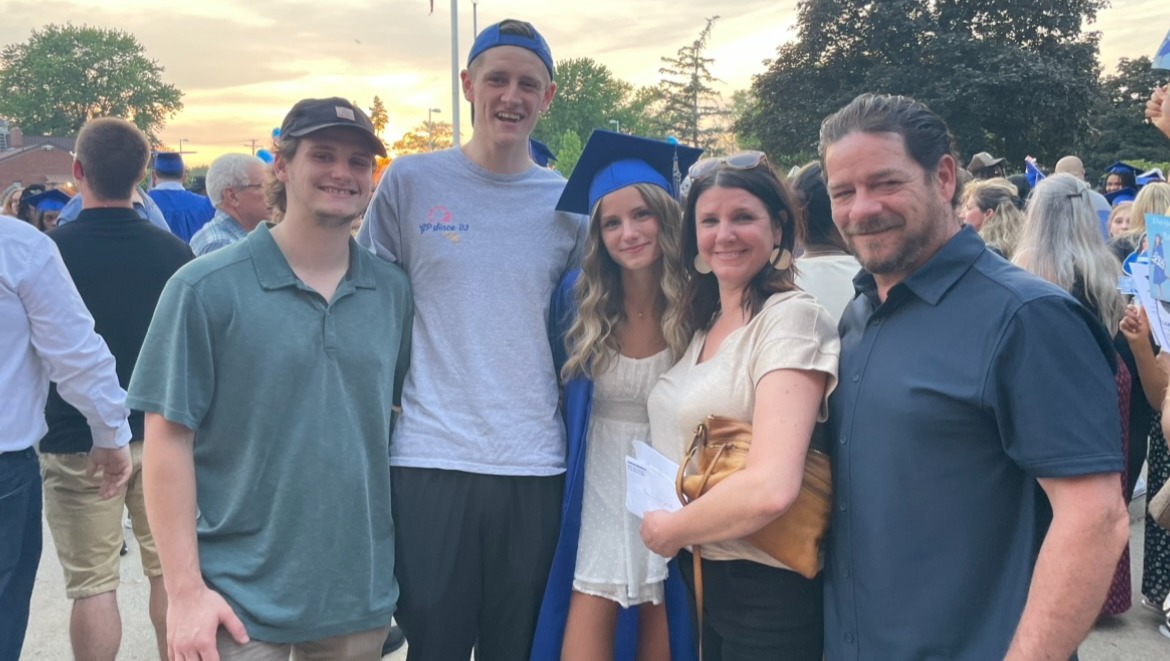 Fundraiser for Jennifer Rochon by Matthew Thomas : Support for Rochon ...