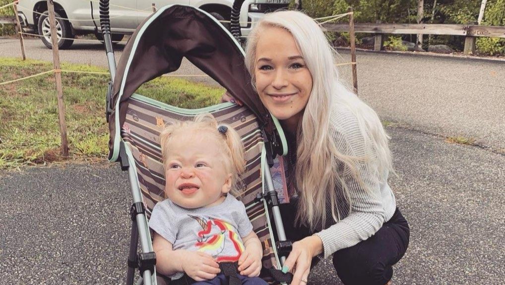 Fundraiser for Amber Potter by Devon McCord : Help Amber lay Auna to rest!