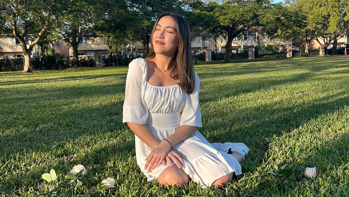 Fundraiser by Sofia Diaz : Support Sofia's Stanford Summer Journey