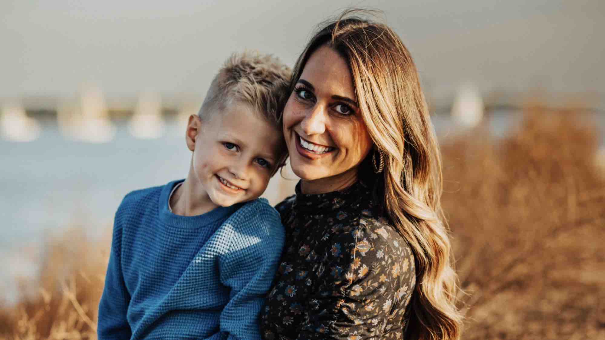 Fundraiser for Lindsay Cole by Erin Johnson : Support Lindsay & Leo