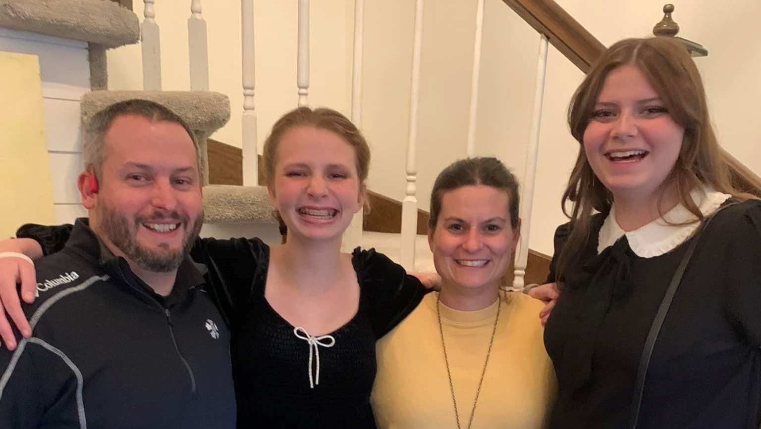 Fundraiser for Scott Smith by Brad Beacham : Help the Smith Family Rebuild